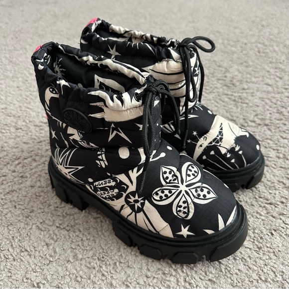 FARM Rio | Shoes | Farmrio Black Cerrado Sky Lug Sole Ankle Puffer Boot ...